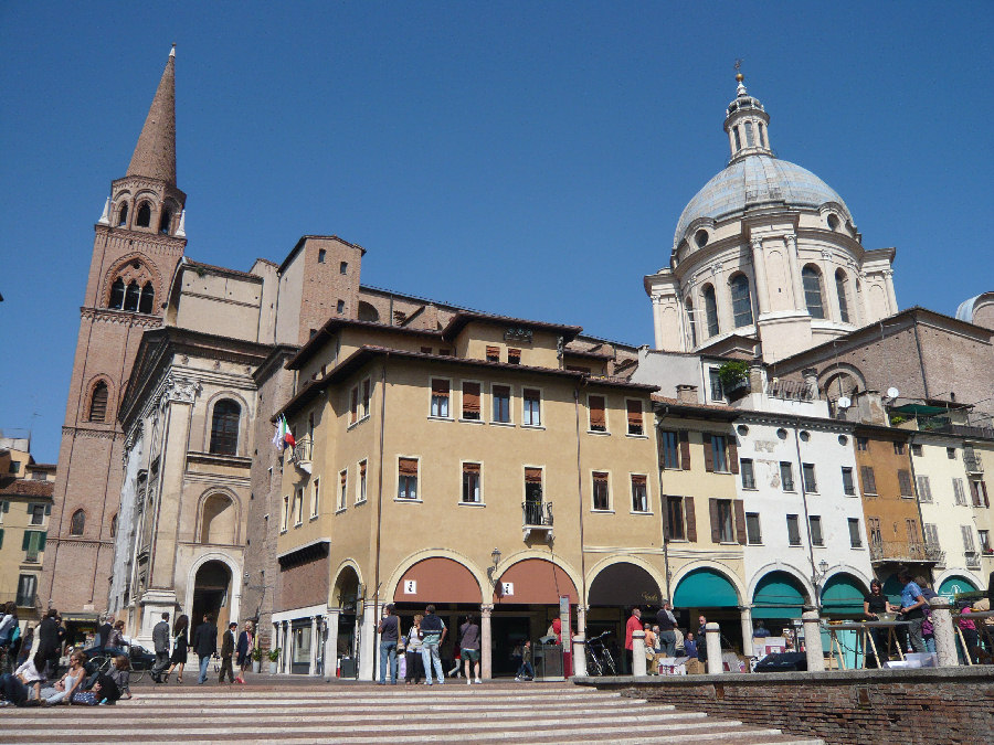 FOTO della BASILICA di SANT'ANDREA di MANTOVA